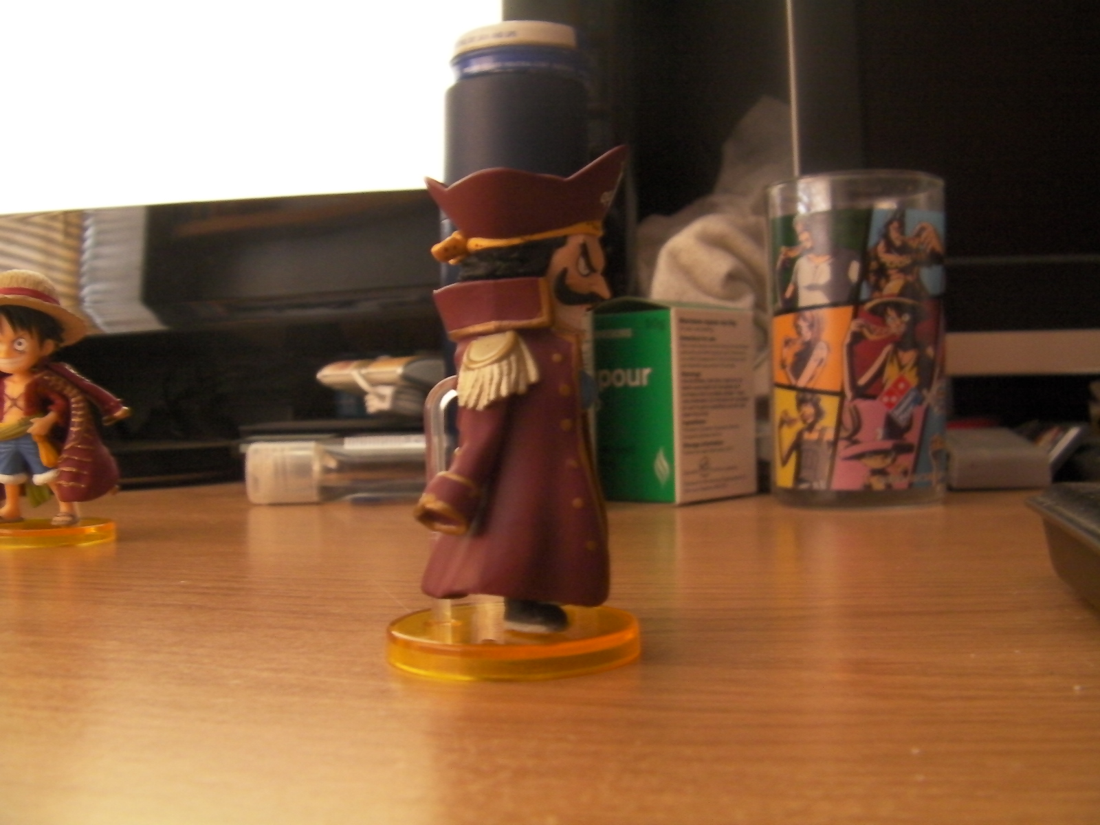 Cyber-Reviews: WCF: Special Roger and Luffy