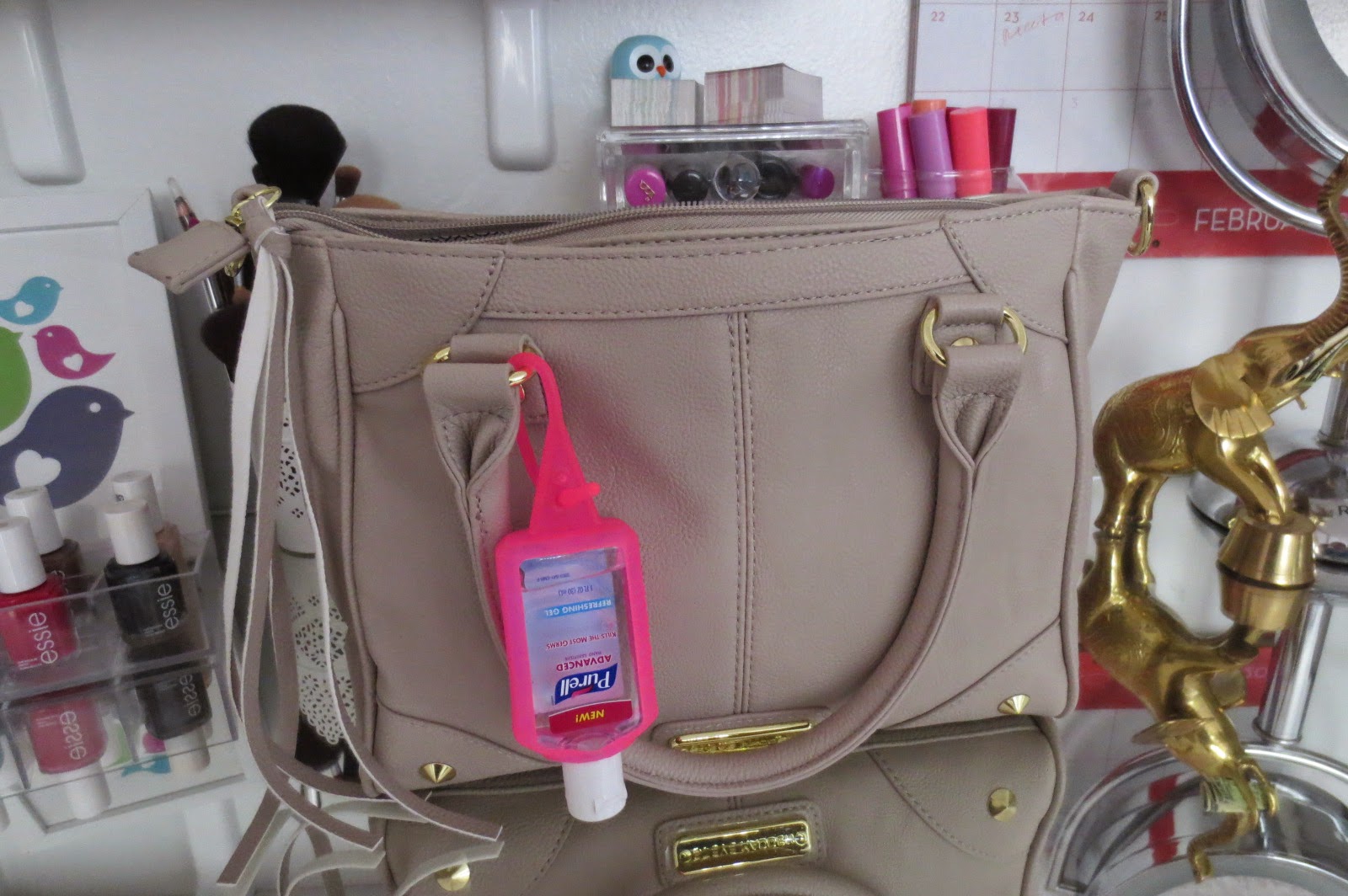 LAmegamayra: Que llevar en tu bolso