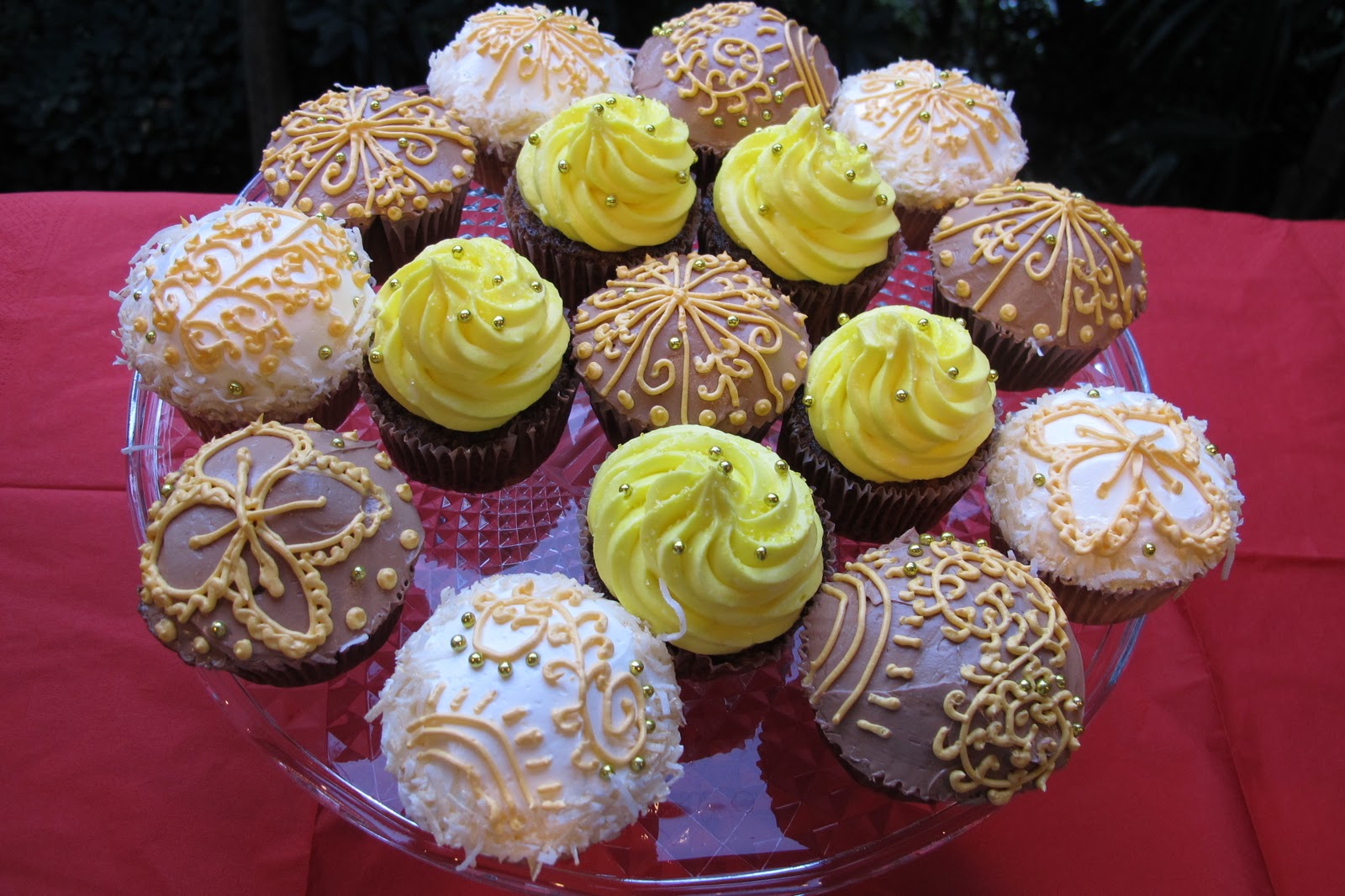 Tortelicious: Diwali Cupcakes