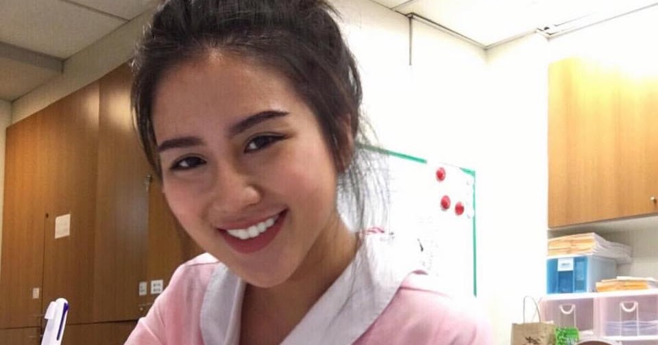 Cerita Dewasa Nikmatnya Bercinta Dengan Suster Seksi Saat Memandikanku - Cerita Dewasa