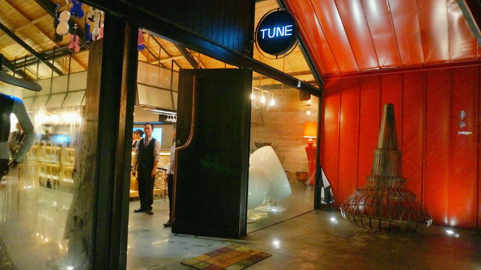 Tune Restaurant & Wine Bar Surabaya (Review) | Laura Angelia
