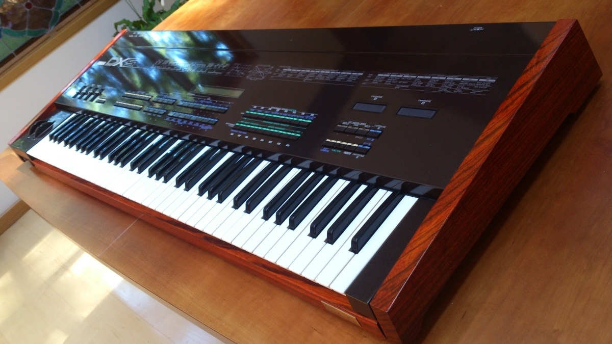 MATRIXSYNTH: Yamaha DX-5 with Zebra Wood