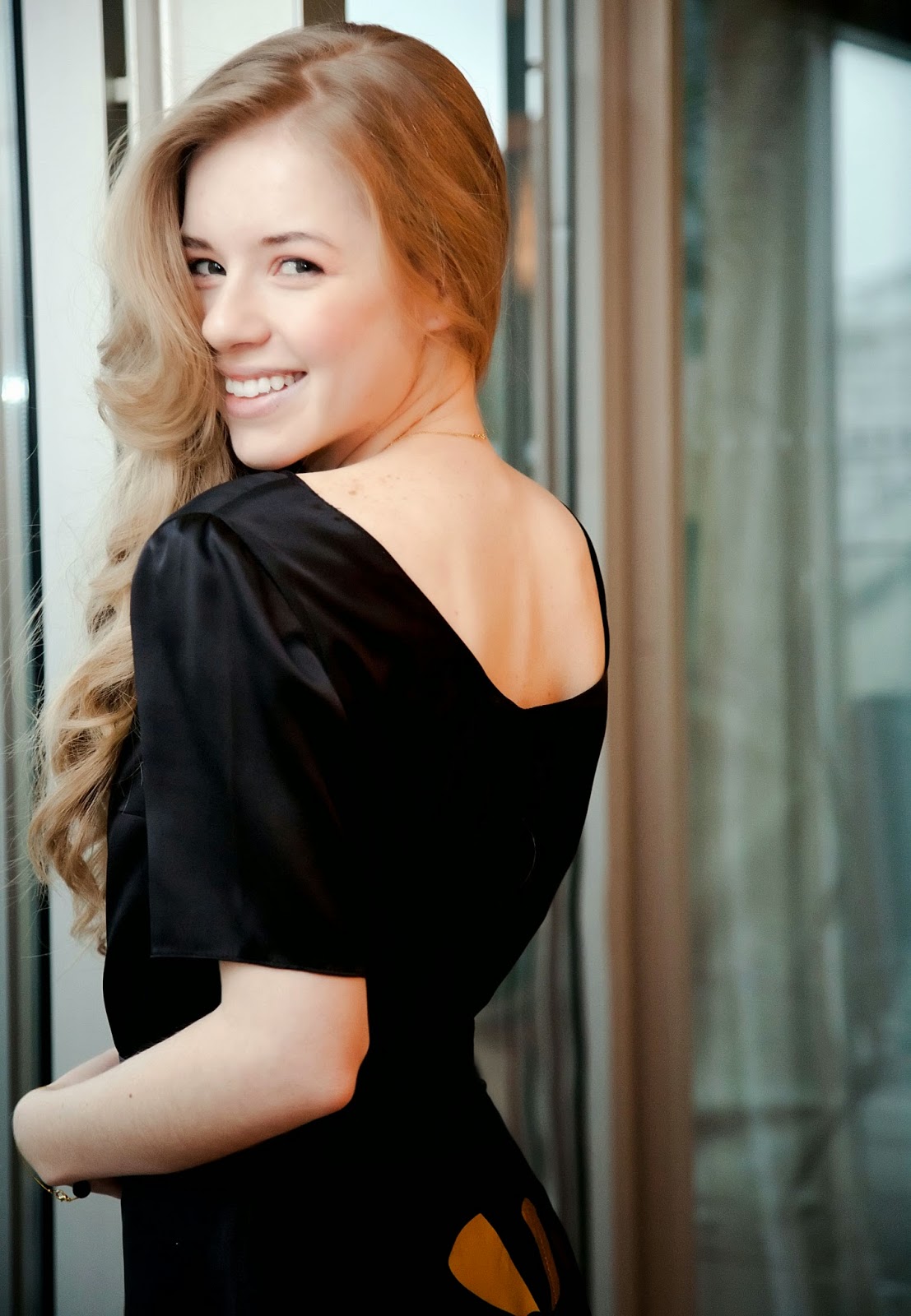 Patricia Vincent Photoshoot Outfit Details | Carina Vardie