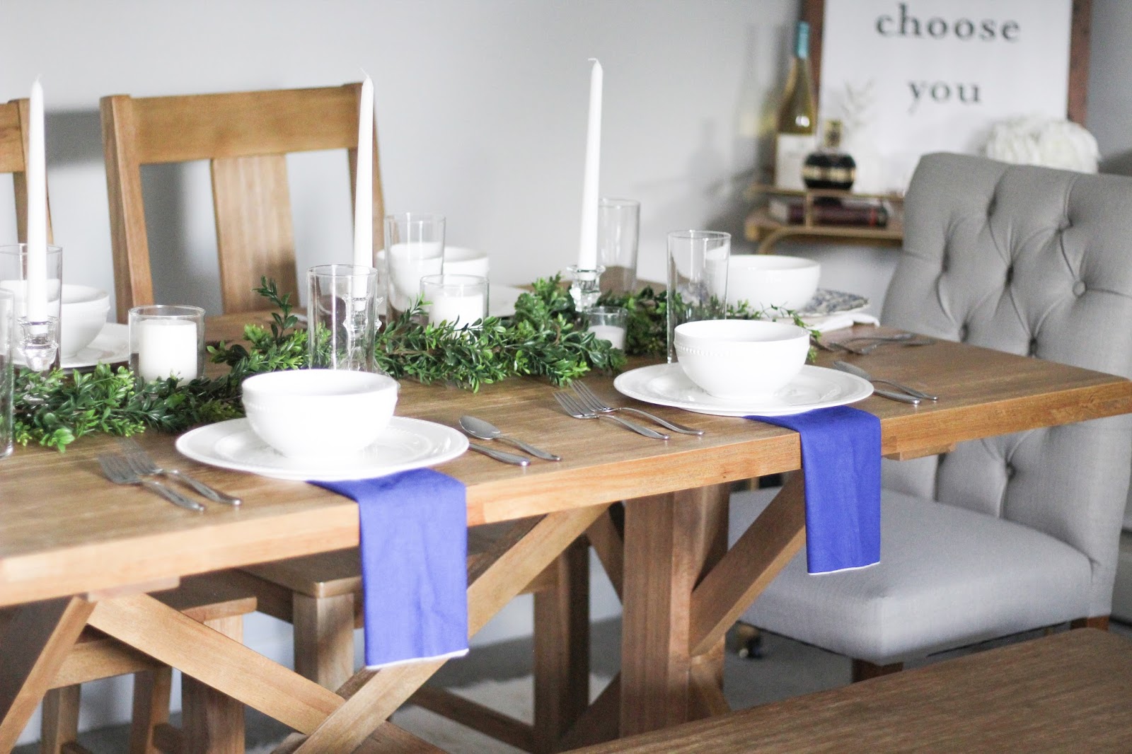 SIMPLE FARMHOUSE TABLESCAPE | A Classy Fashionista