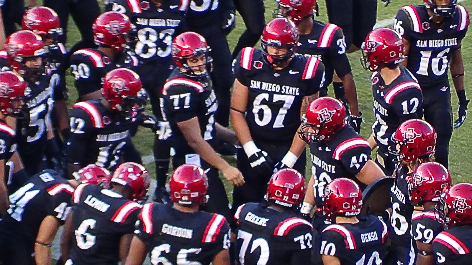 San Diego Football Network: Aztecs add red outline to jersey numbers