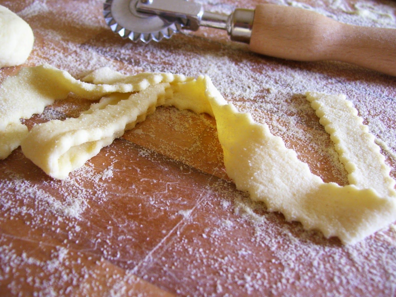 Travelogue Sardinia - Italy: Pillus: pasta di semola fatta a mano