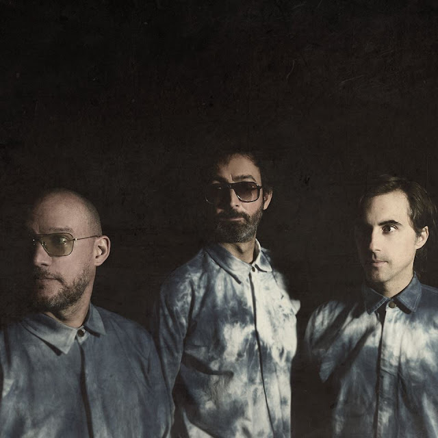 After Musiic: LNZNDRF, la nueva banda formada por miembros de Beirut y ...