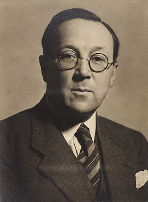 ESTO PASO: 1935: en Inglaterra, el físico británico sir Robert Watson ...