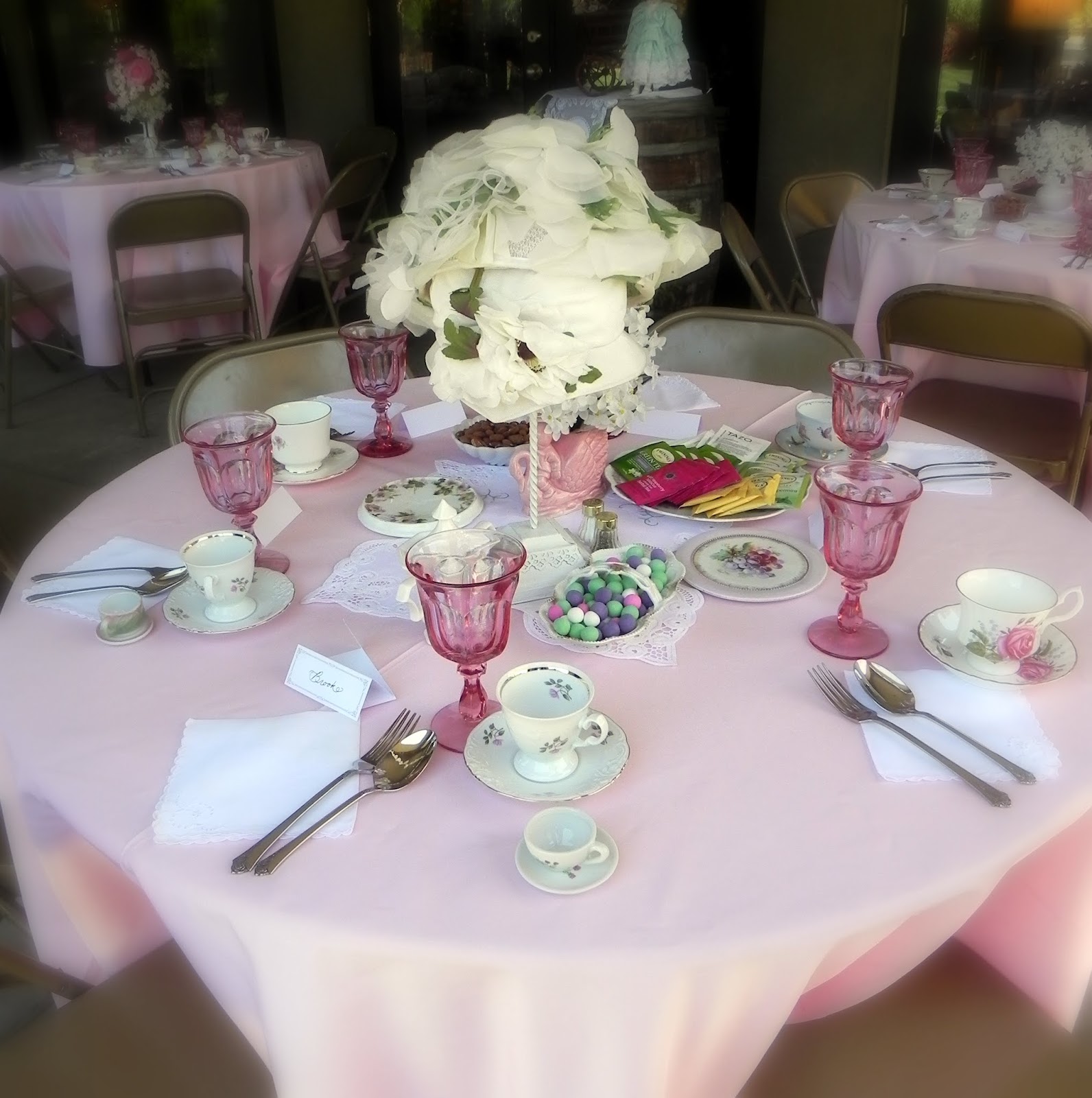 Gift of Simplicity: Mother, Daughter, & Dolly Tea