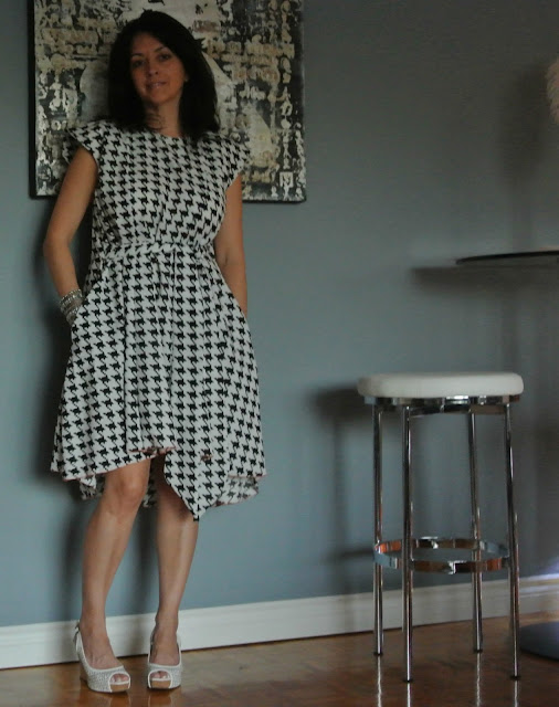 Sew Coco: A houndstooth dress