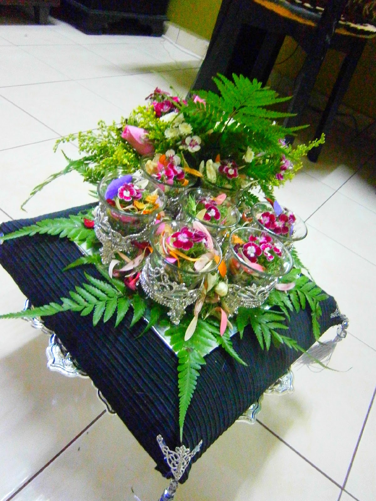 AKU AMIRUL SYAFIQUE: Gubahan hantaran bunga rampai, sejadah, fresh flower