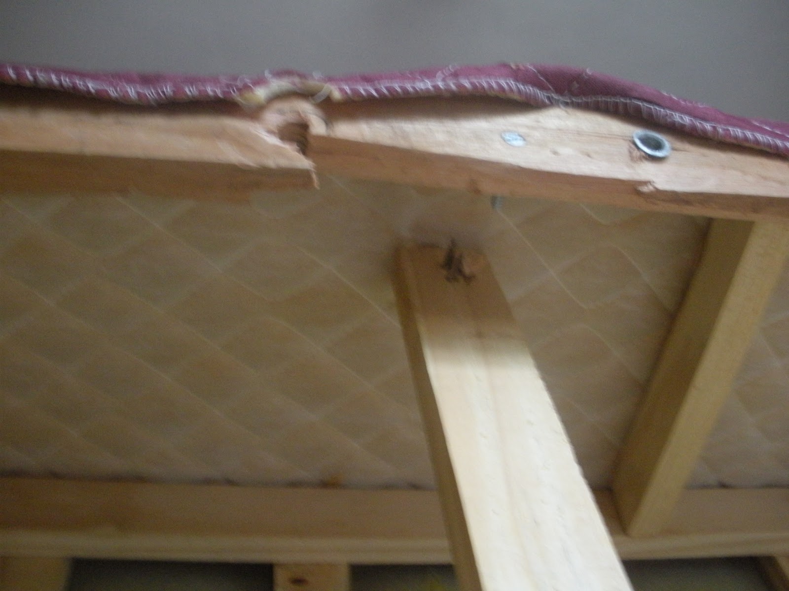 Refazendo Minha Casa: Consertando a Base da Cama (a cama quebrou)