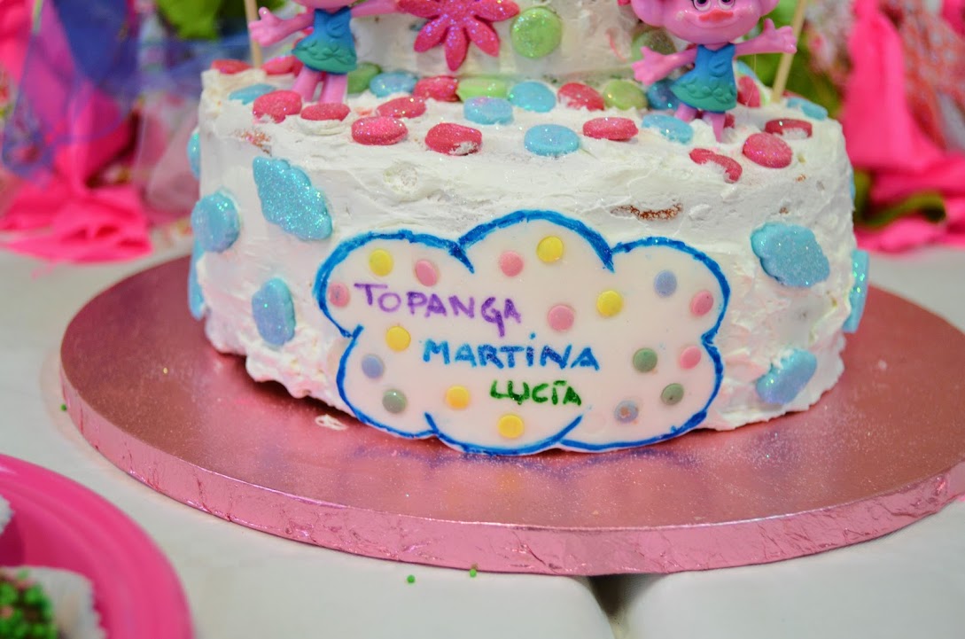 El Rincón de la Mariposa: Tarta Poppy Trolls El Rincón de la Mariposa: Tarta Poppy Trolls