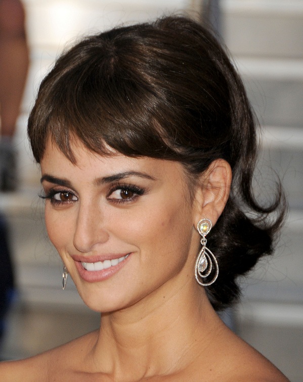 mylifestylenews: Penélope Cruz @ LOEWE 2013 New Face