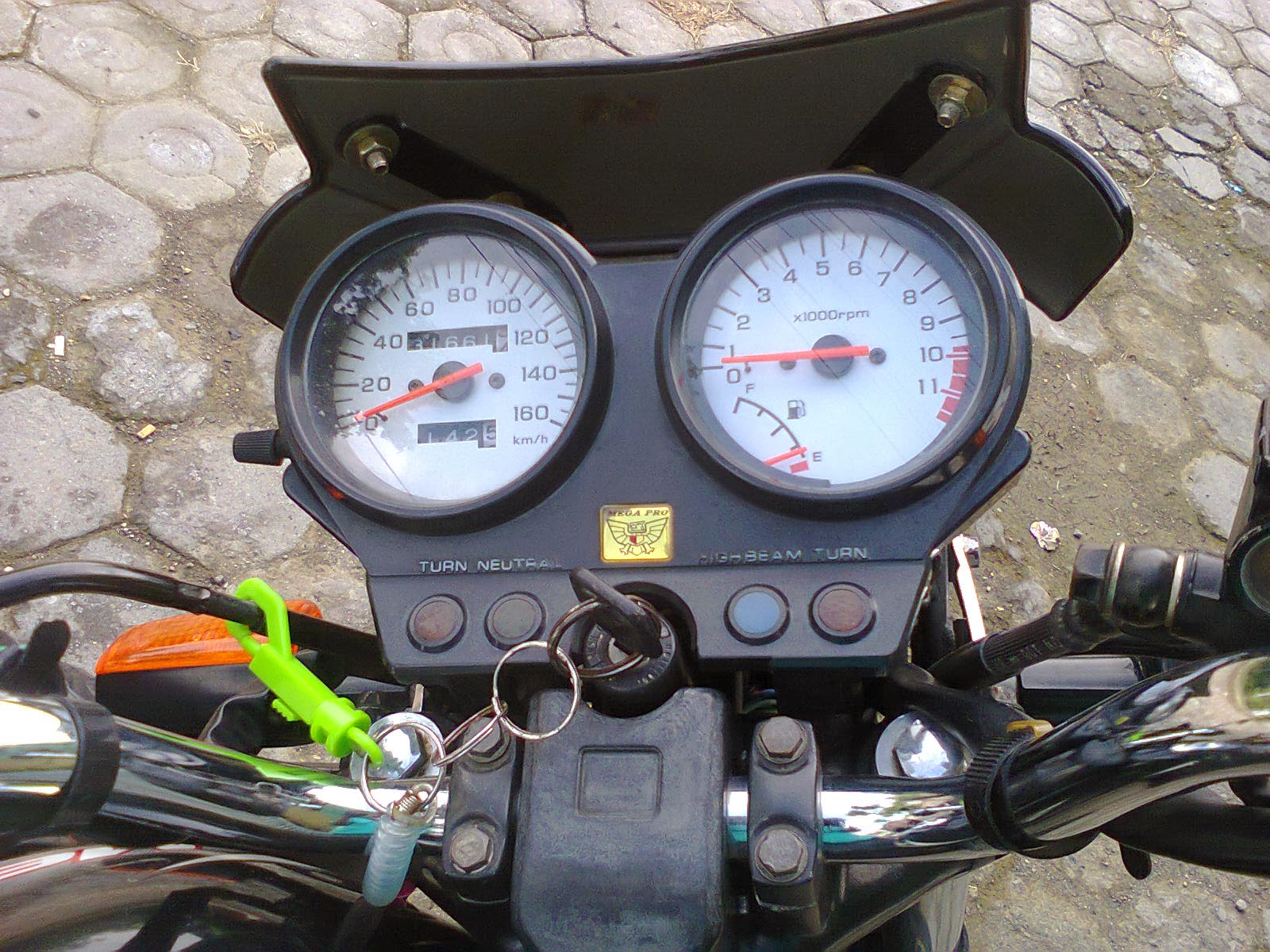 Honda Mega Pro Tahun 2005 Plus Fairing Yamaha Vixion | Kang Sun's Blog