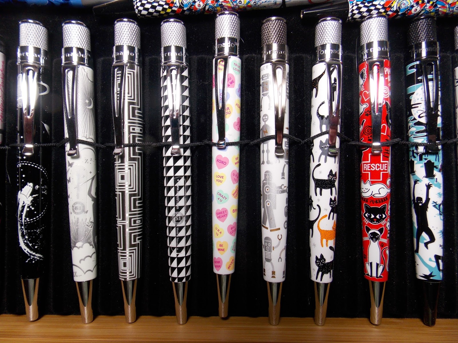 My Supply Room: Glow in the Dark Retro 51 Pens