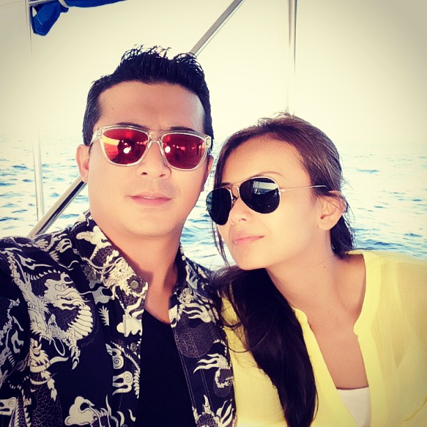 Aaron Aziz Dan Isteri Sambut Ulangtahun Perkahwinan Ke-10 Di Maldives ...