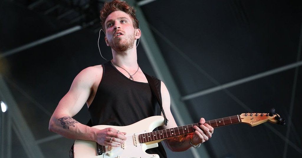 ¿Quien es Two Feet?