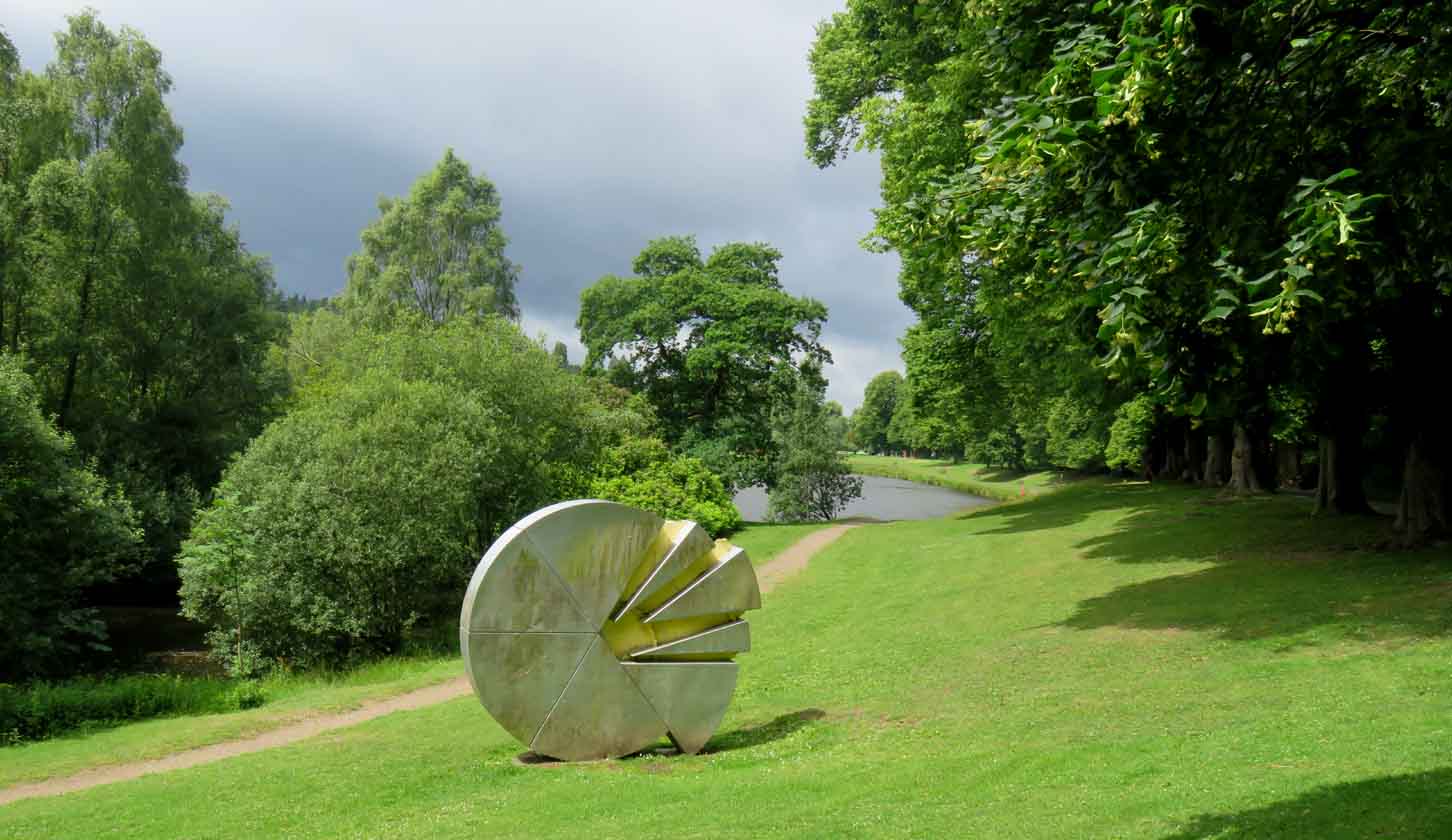 Alex and Bob`s Blue Sky Scotland: Callendar Park and House. Hallglen ...