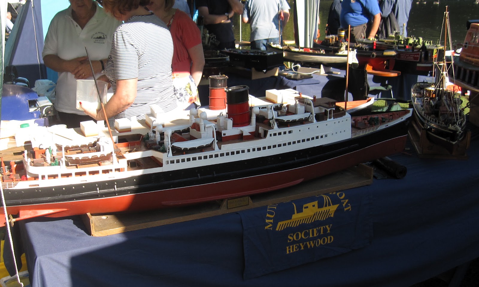 Trains and Boats and Planes: Wilton Kirklees Model Boat Show 9th Sept 2012