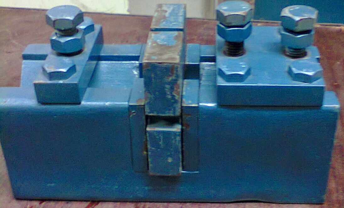 Shear Test of Metal Specimen - Civil Engineering Laboratory