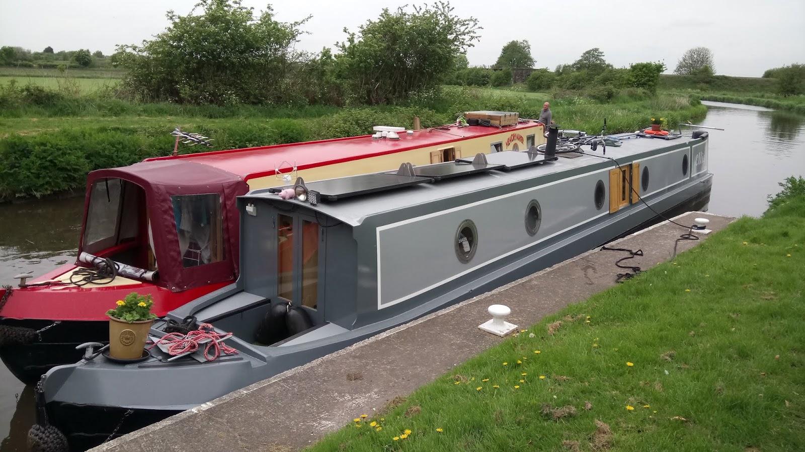 Narrowboat Ellis: Tarleton to Burscough on the Rufford Arm...and 2 ...