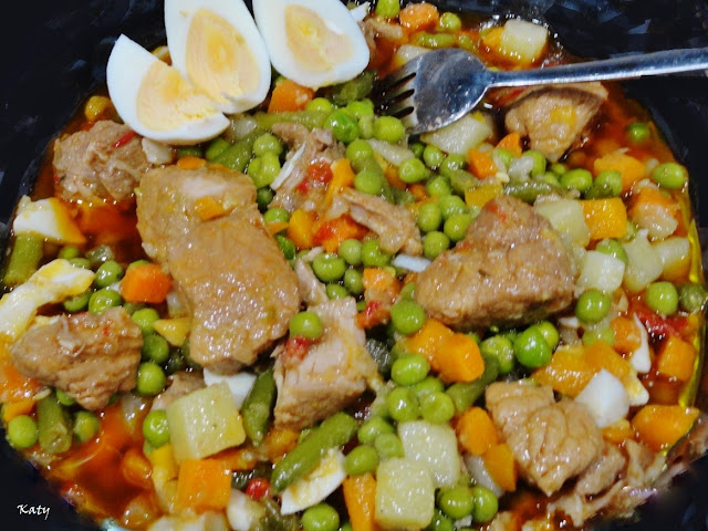 Para hincar el diente K+M = M+K: Ragout de cerdo
