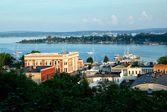 5254 Lower Shore Drive