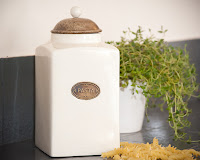 Country Living Interiors: A Complete Country Kitchen Collection!