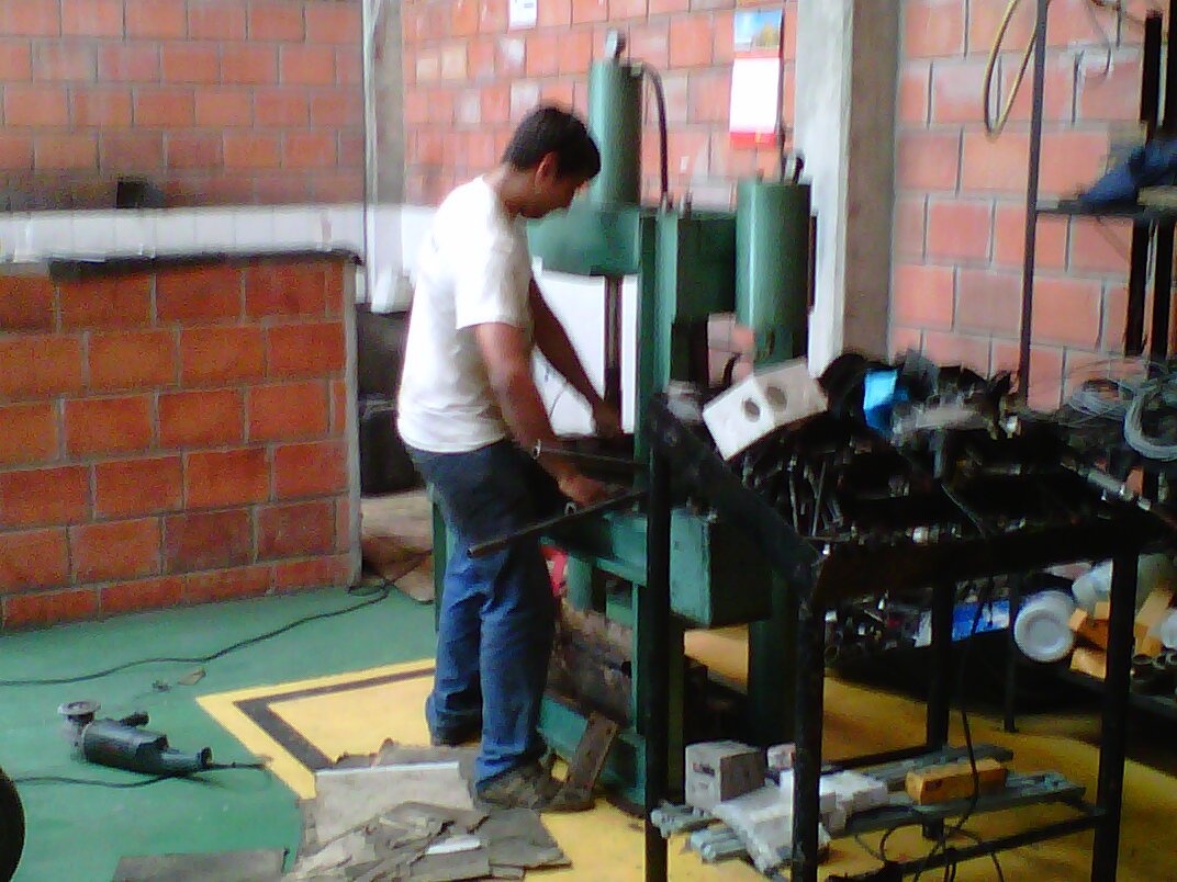 SIMON DAVID CALDERON MARTINEZ