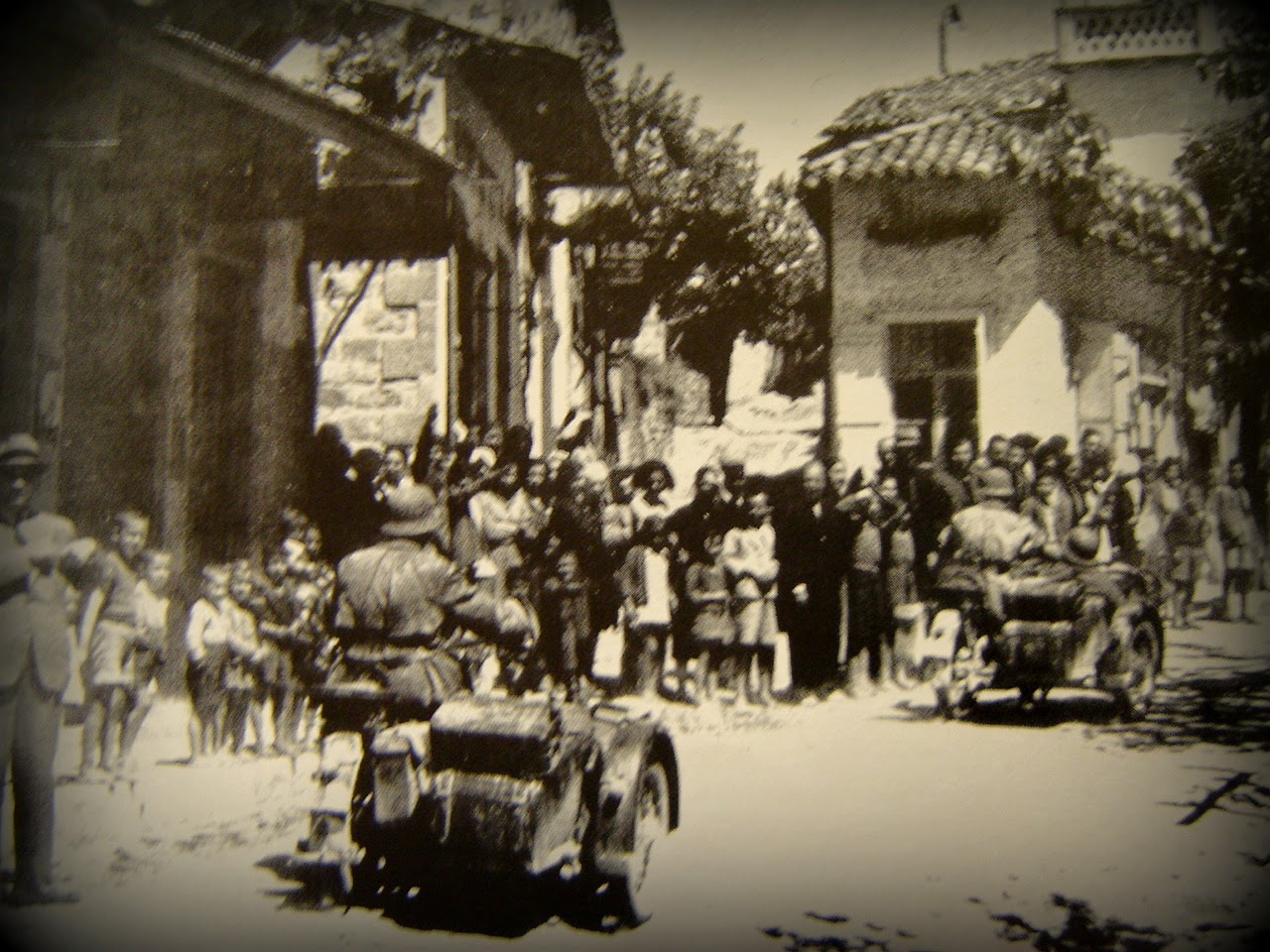 ΙΣΤΟΡΙΑ ΕΛΛΗΝΙΚΗ ΚΑΙ ΠΑΓΚΟΣΜΙΑ : Η ΕΛΛΑΔΑ ΤΟΥ 1940 - 1944 (Η ΤΡΙΠΛΗ ...