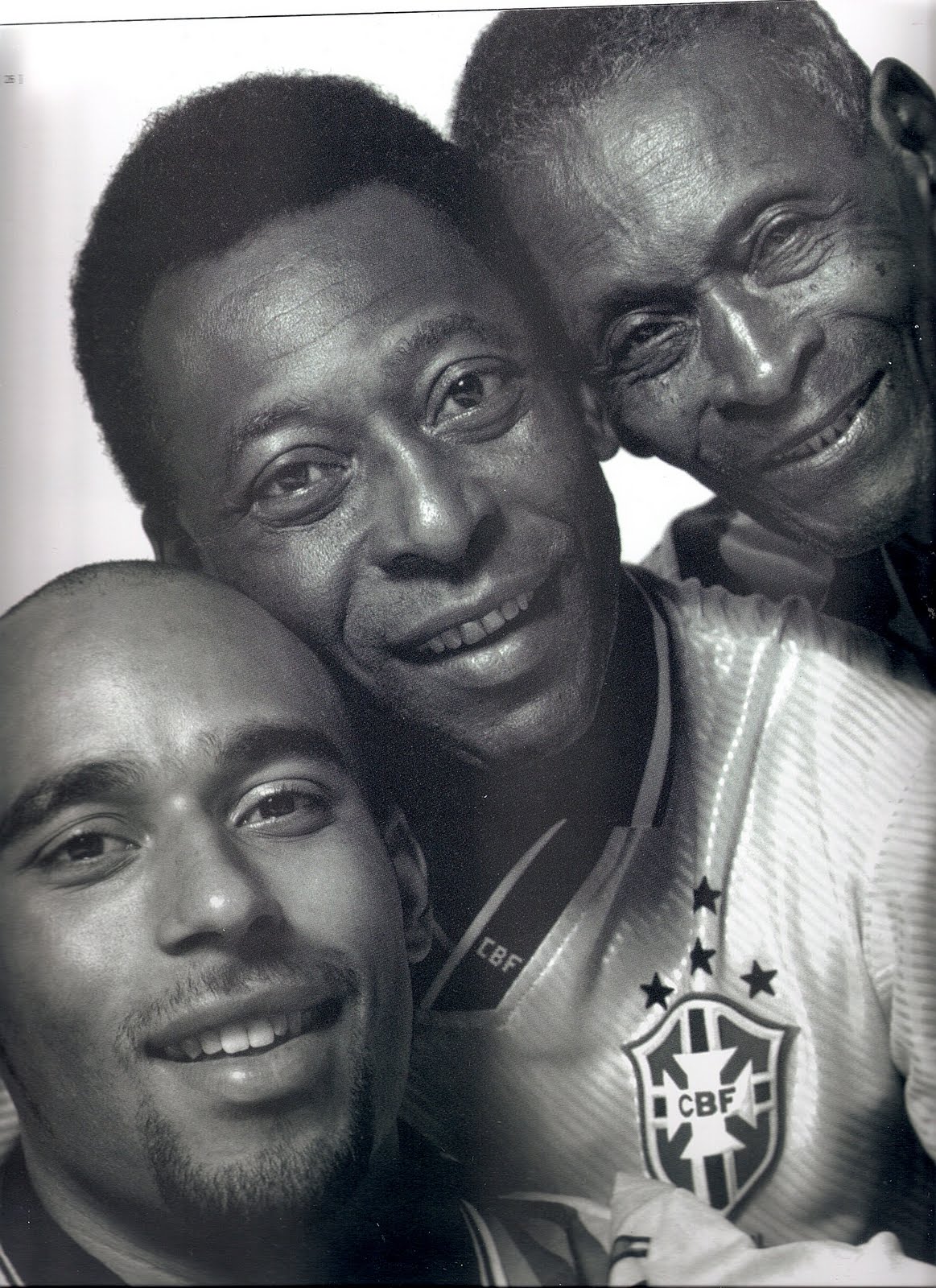 Os Pelé's: TRÊS CORAÇÕES E UMA SÓ EMOÇÃO,