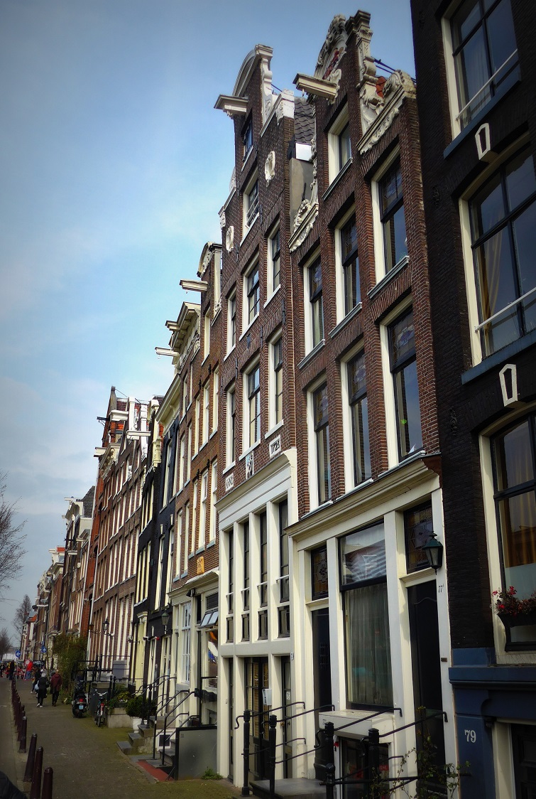 Hoisting Beams in Amsterdam