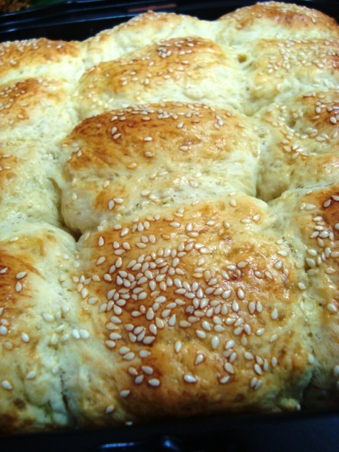 Erin's Kitchen: Sweet sesame seeds buns