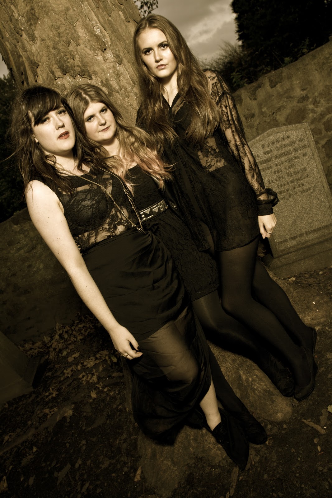 Modern Gothic Photo Shoot - Final Shots! | Electric Sunrise