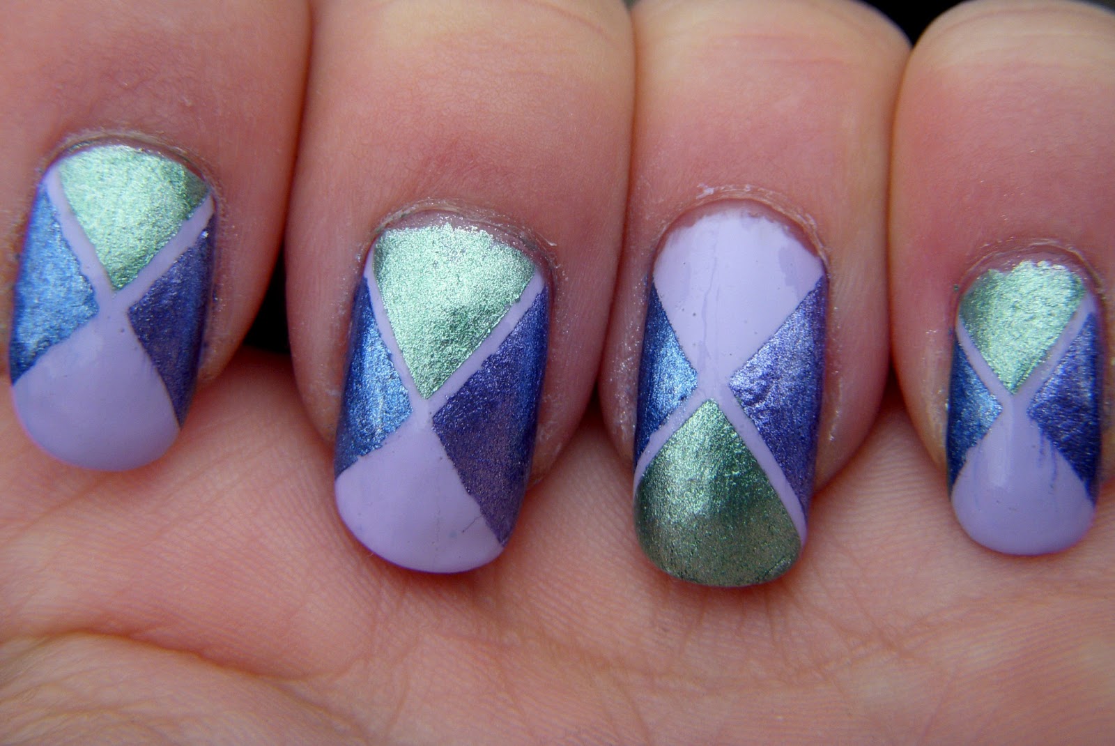 Quixii's Nails: 03/03/13 - Metallic Geometry Nails