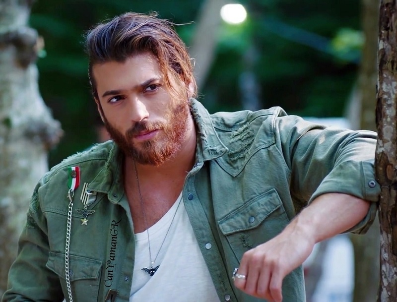Actor of Albanian descent, Can Yaman wins 'GQ Turkey Men of the Year'