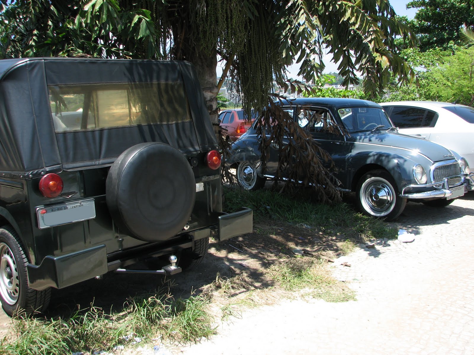Registros Automotivos do Cotidiano: DKW Candango 1959 / DKW Belcar 1963