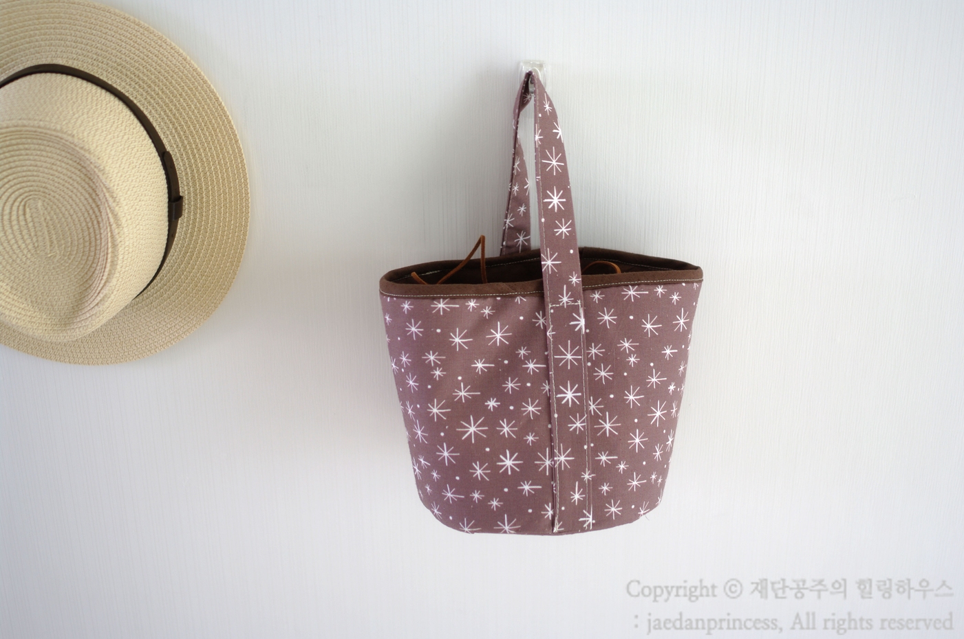 Drawstring Lunch Bucket Bag ~ Free-Tutorial.net