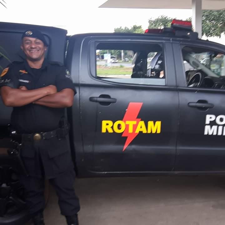 BLOG DO CLEUBER CARLOS: Sargento da ROTAM Mata a Esposa e comete Suicidio BLOG DO CLEUBER CARLOS: Sargento da ROTAM Mata a Esposa e comete Suicidio