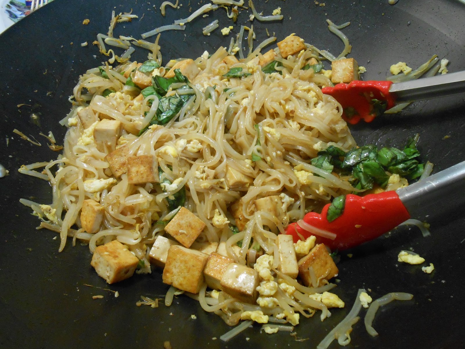 Eat cook and love: Pad thaï, le meilleur de Ricardo, à ma façon