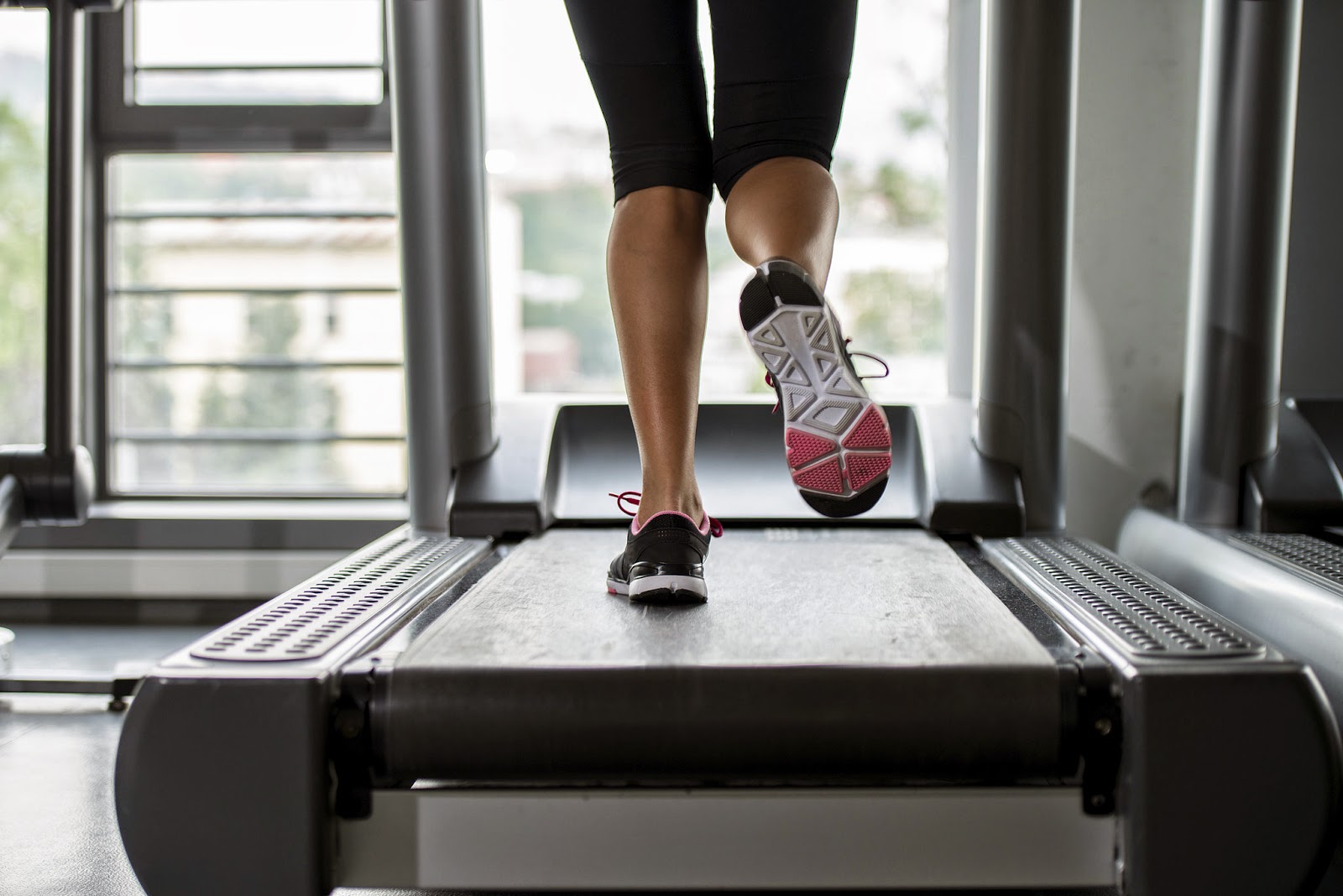 Come Inside For Cardio: 26 Treadmill Workouts For All Levels - Gym ...