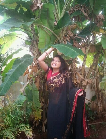 Rachitha Rachu in Black Saree | Veethi