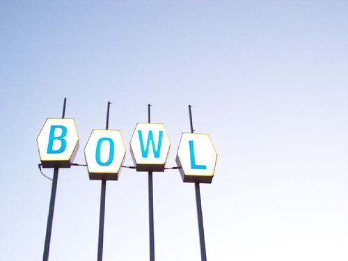 Hung Up On Retro: Retro Bowl Signs