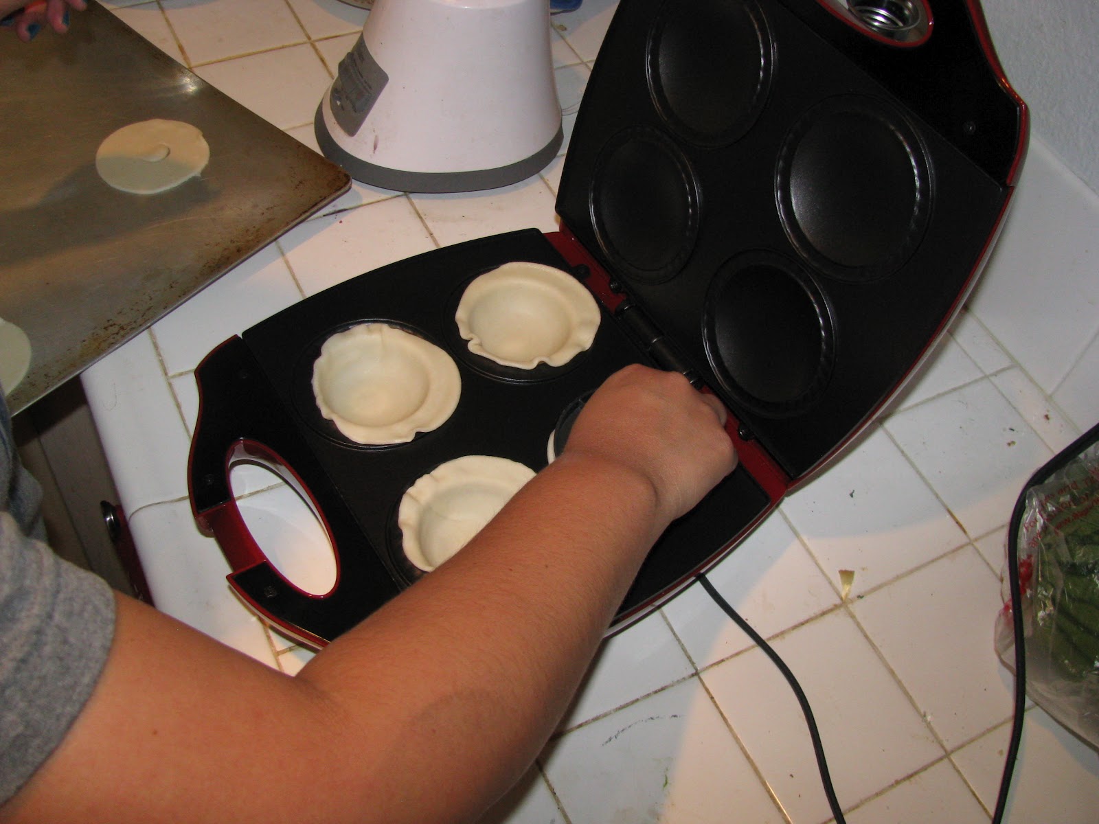 Corrie Food: Mini Apple Pies with a Personal Pie Maker