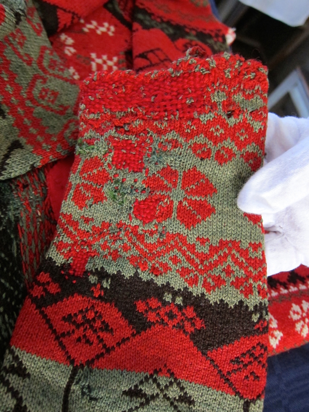 Nördic Knitting: Femtonde avsnittet om härliga Hälsingetröjor!