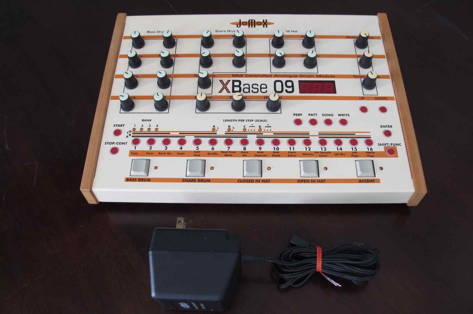 MATRIXSYNTH: JoMox XBase 09 Drum Machine