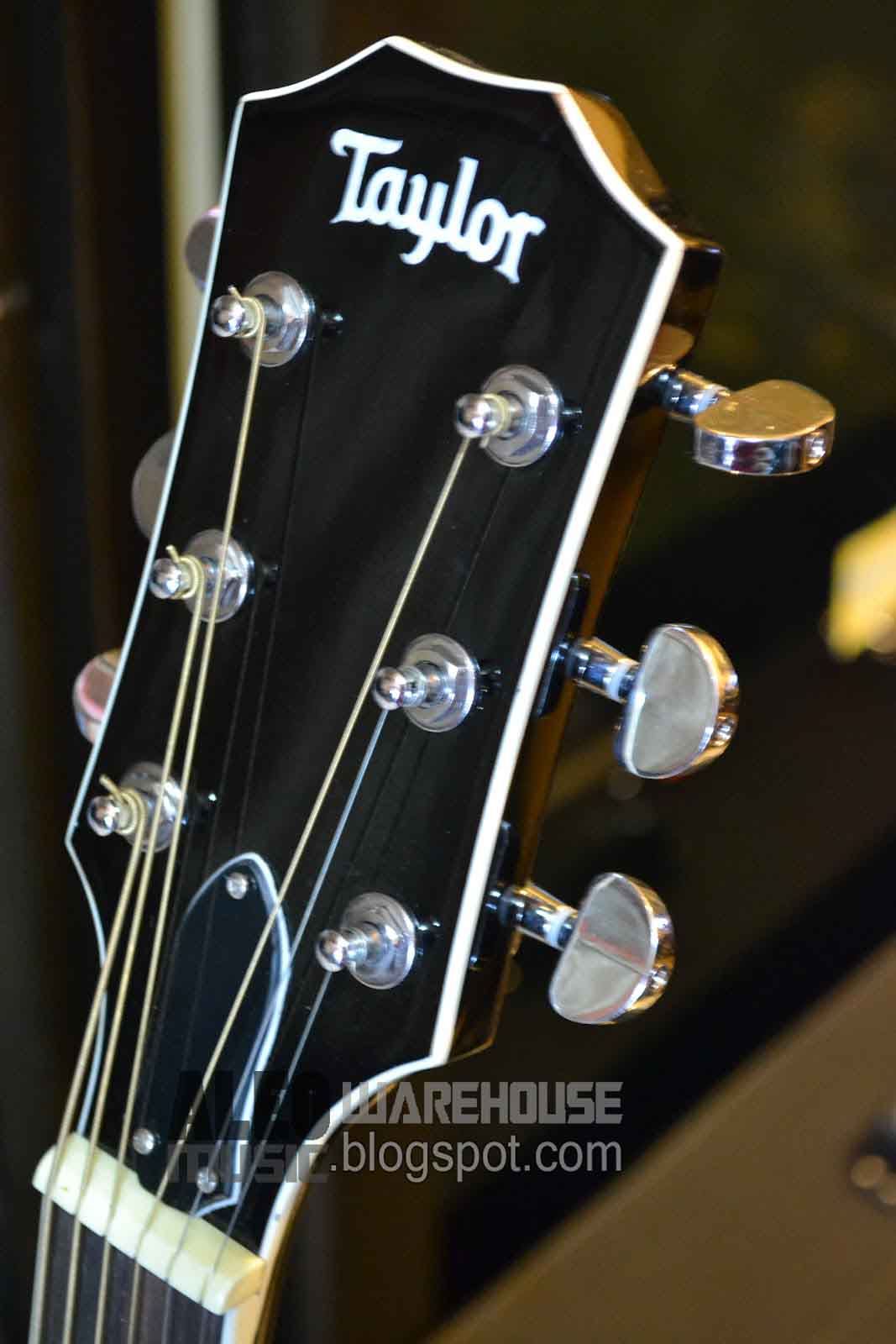 Aleo Music Warehouse: TAYLOR ACOUSTIC RED MAROON CUSTOM