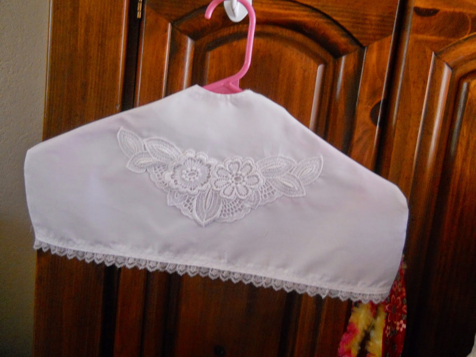 PAPER ARTS ** CRAFTY SEWING : Fancy Hanger Covers