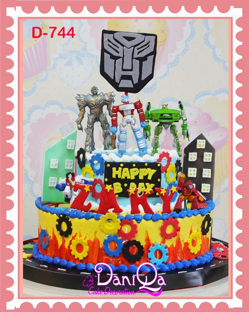 Sweety by Daniqa: Transformer Birthday Cake